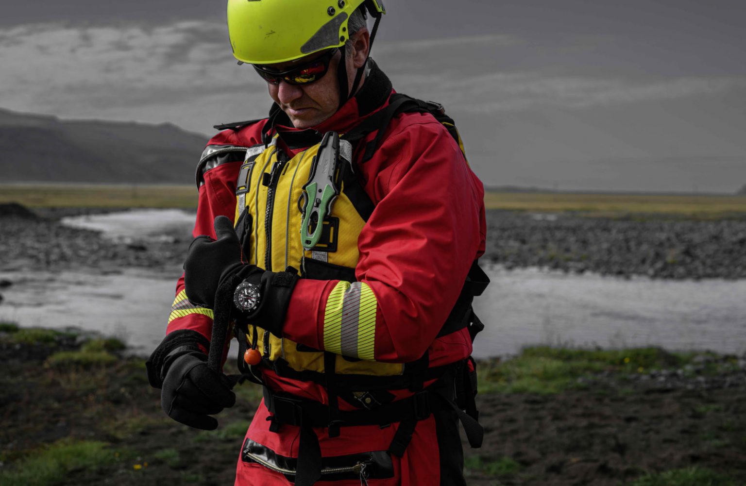 Feuer, Eis und Präzision - die neue Luminox ICE-SAR 1080 Serie ...